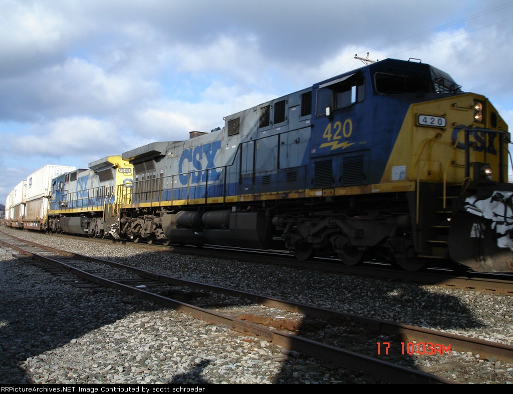 CSX 420 & CSX 7580 duck under the Burnet Ave. Bridge WB